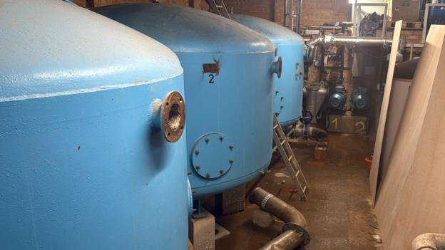Beccles Lido reopens after refurbishment of operational plant - BBC News