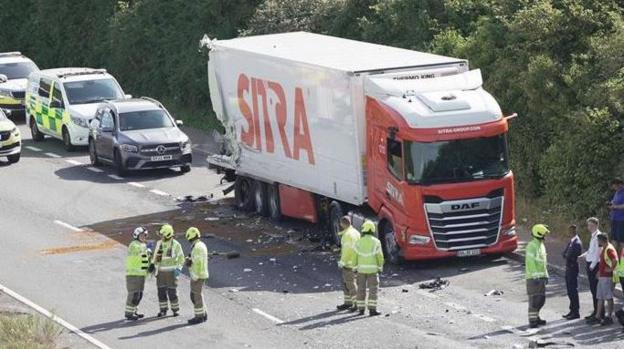 Person injured and road closed as two lorries crash on A27 - BBC News