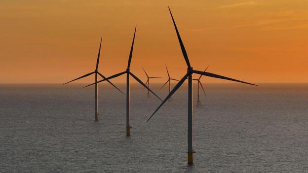 Moray West offshore windfarm to be switched on - BBC News