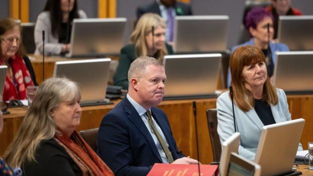 New First Minister Vaughan Gething announces cabinet - BBC News