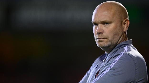 Ebbsfleet United sack manager Danny Searle with club bottom of National ...