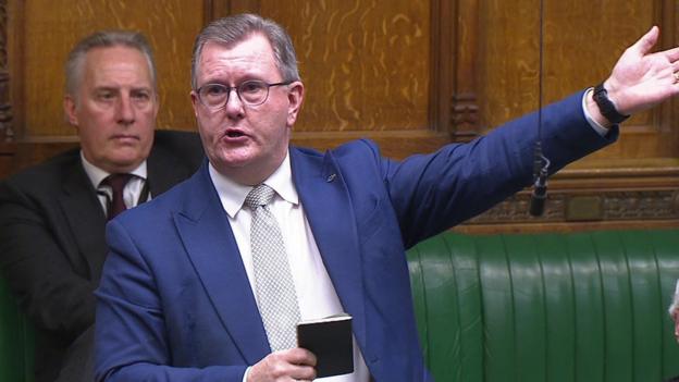 DUP executive members invited to meeting with leader - BBC News