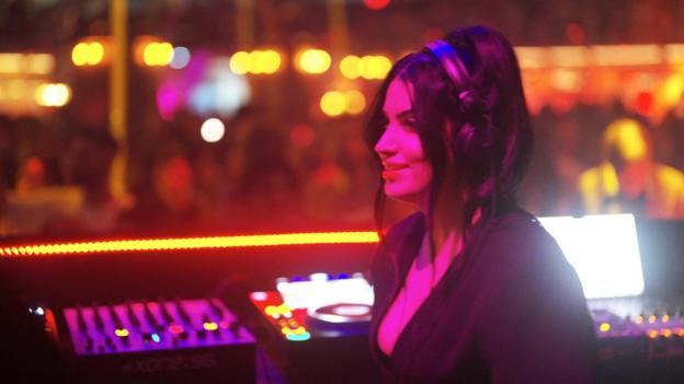 The Iranian female DJs shaking the dance floor and breaking taboos ...