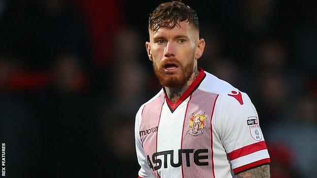 Jack King: Ebbsfleet sign former Stevenage man - BBC Sport