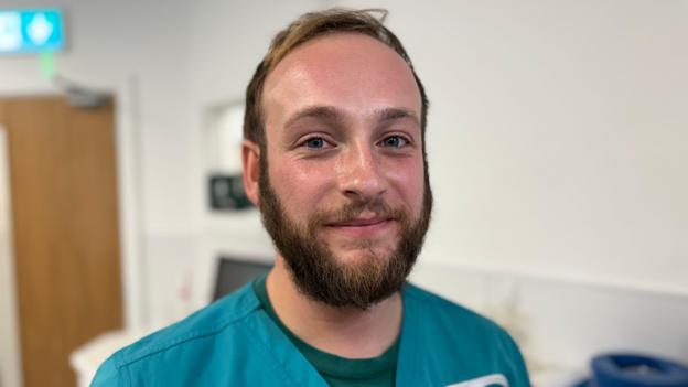 Royston vets say AI is transforming diagnosis and treatment - BBC News