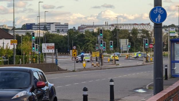 Patchway man pleads guilty to bomb hoax near police station - BBC News