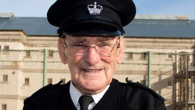 'Dark tourism' reactions at Peterhead Prison Museum researched - BBC News