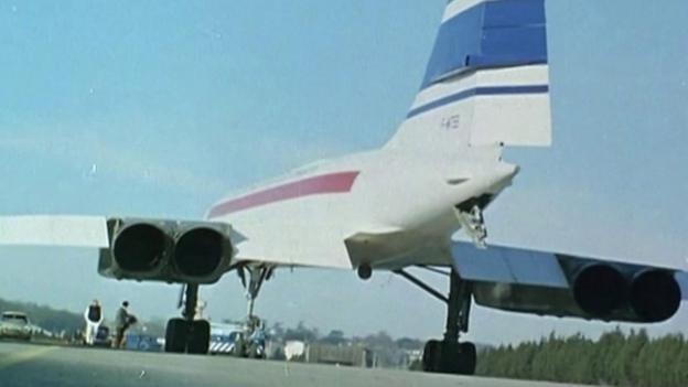 Concorde remembered 20 years since final flight in Bristol - BBC News