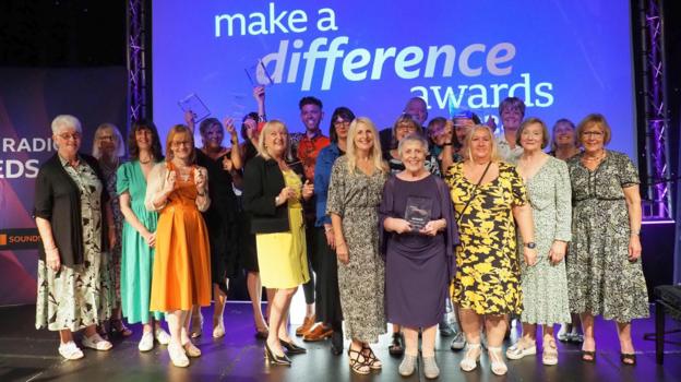 Make a Difference: Community heroes honoured for work - BBC News