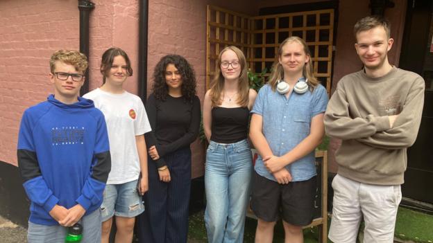 Hertfordshire teens speak out during 'Adolescence' workshops - BBC News