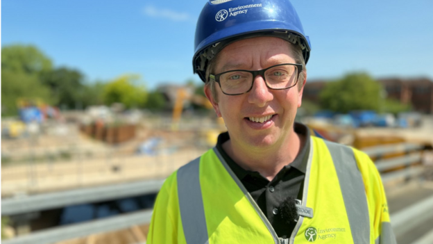 Salisbury's £30m flood defence scheme takes shape - BBC News