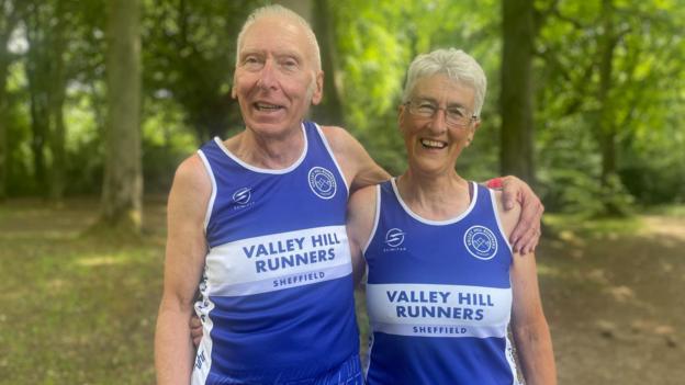 The champion Sheffield couple who took up running in middle age - BBC News