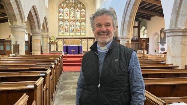 Askrigg church tower makeover divides opinion in village - BBC News