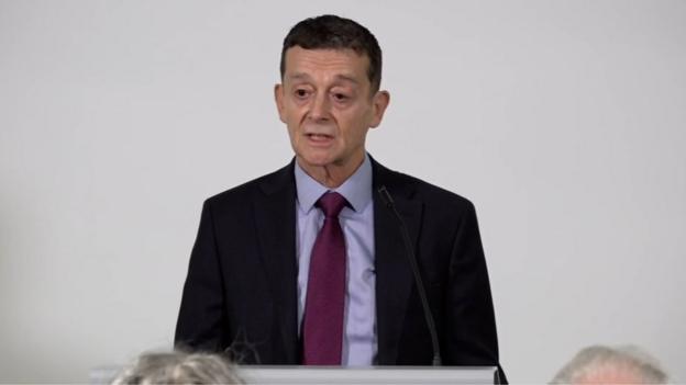 Rochdale grooming gang report's key findings - BBC News