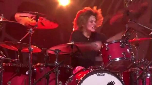 Taylor Hawkins Tribute Concert: Foo Fighters give drummer a loving send ...