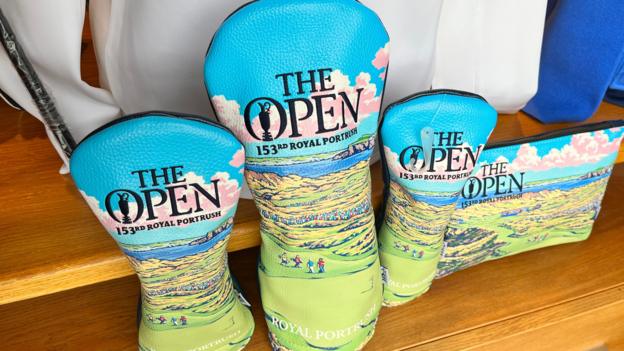 Golf fever hits Portrush ahead of The Open - BBC News