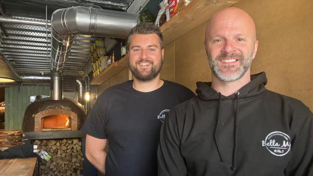 Coventry shoppers urged to support independent stores - BBC News