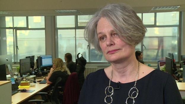 Ex-Kettering hospital boss resigns from charity role - BBC News