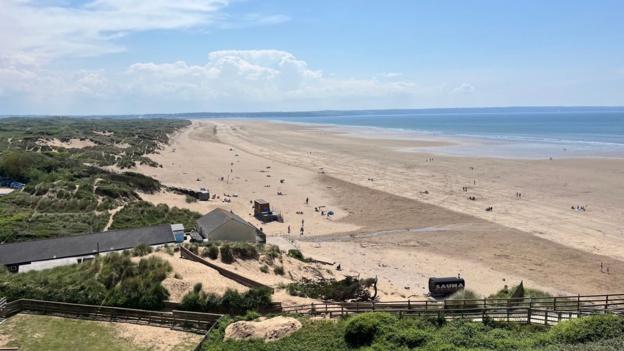 Application submitted to build 450 homes in North Devon - BBC News