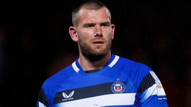 Will Butt: Exeter sign Bath centre on three-year contract - BBC Sport