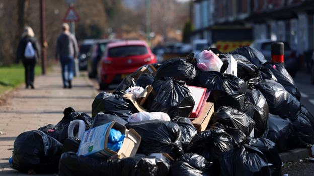 How Birmingham bin strike exposes the divide between rich and poor ...