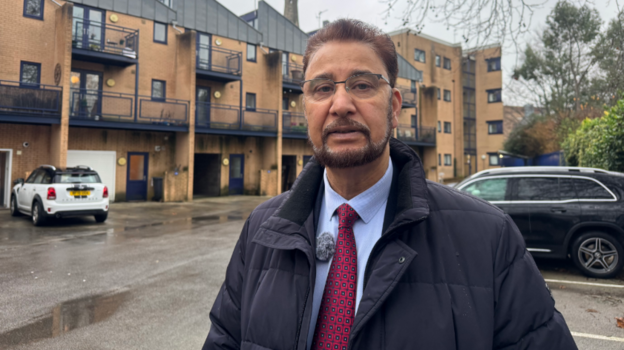 FirstPort leaseholders and tenants living in 'constant fear' - BBC News