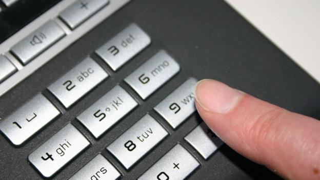 Suffolk Police 999 call numbers up despite digital focus - BBC News