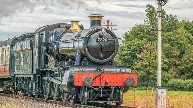 GWR announces timetable and key route changes - BBC News