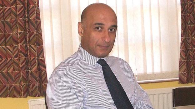 Retired GP broke Covid rules to hug bereaved woman at clinic - BBC News