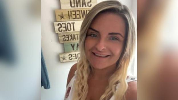 Woman given 'second chance at life' after M5 crash - BBC News