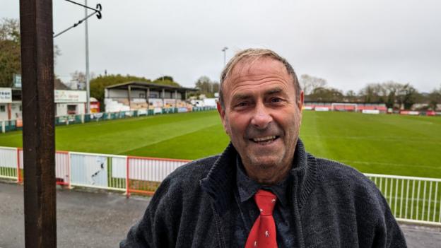Frome Town Football Club home to undergo £500k refurb - BBC News
