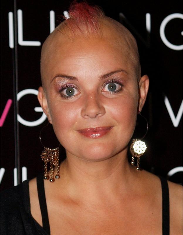 Gail Porter: 'Everyone saw me naked, inside I was breaking' - BBC News