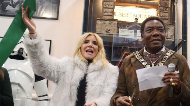 Eastenders: Nigel Bates makes Christmas return to Albert Square - BBC News