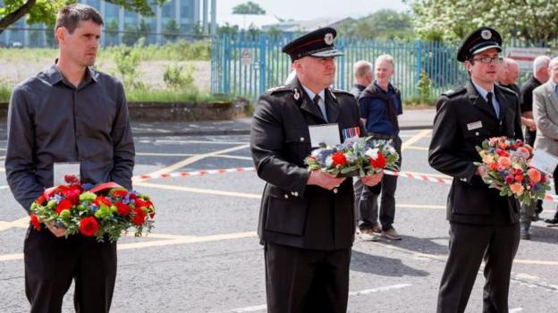 Memorial for firefighter Roderick MacLeod Lewis who died in blaze 43 ...