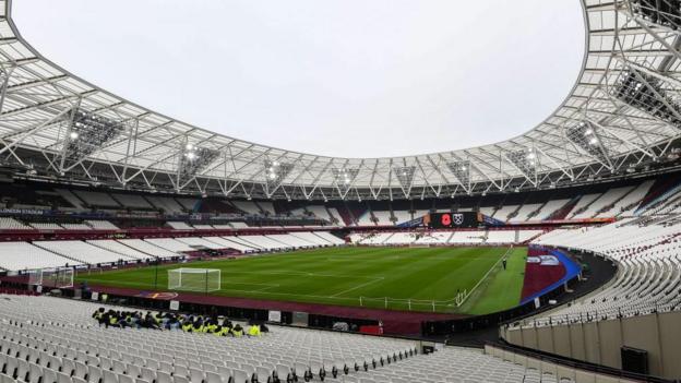 Mads Hermansen: West Ham sign Leicester goalkeeper for £20m - BBC Sport