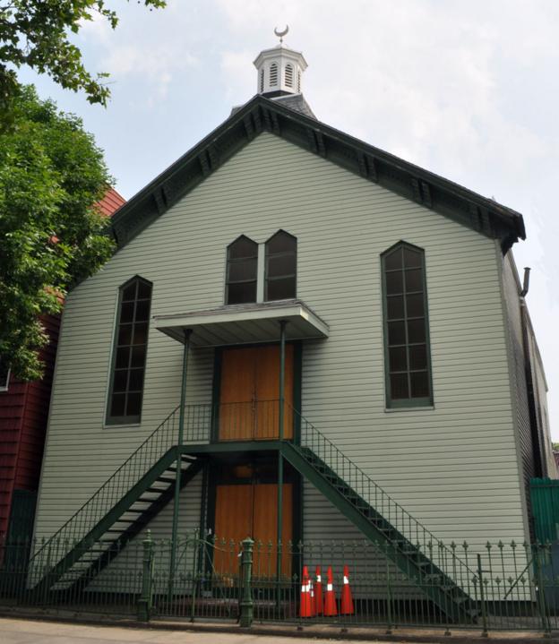 The amazing survival of the Baltic Muslims - BBC News