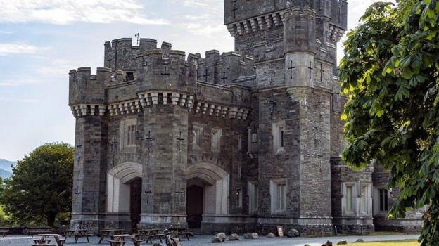 Ambleside's Wray Castle restoration under way - BBC News