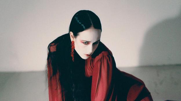 Alt-pop singer Allie X to headline Bristol Pride 2025 - BBC News