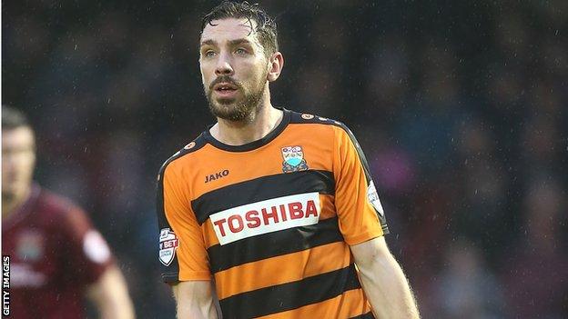 Tom Champion: Barnet midfielder joins Lincoln City in 93-day deal - BBC ...