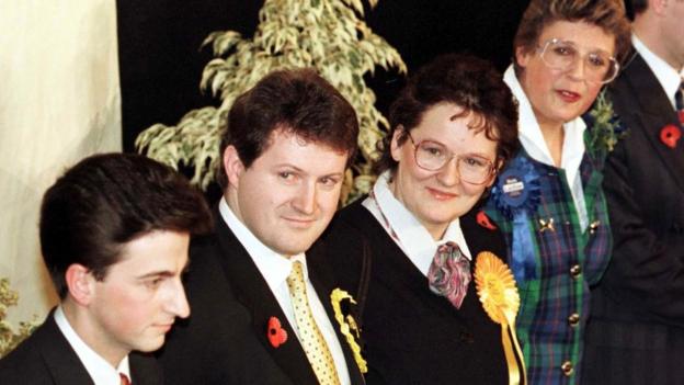 Ian Blackford: Who is the SNP's former Westminster leader? - BBC News