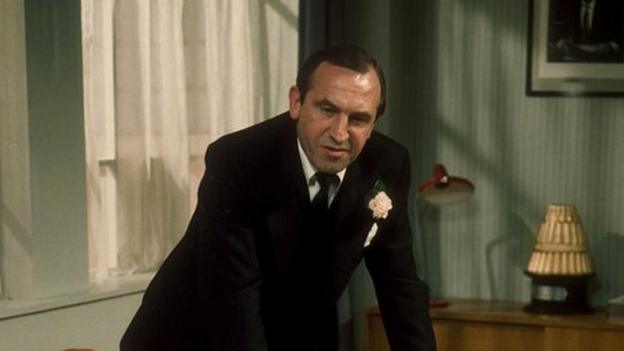 John Stonehouse: Bizarre tale of the MP who faked his own death - BBC News