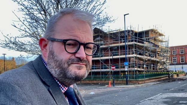 Hartlepool fire: Three youths held after Wesley Chapel blaze - BBC News