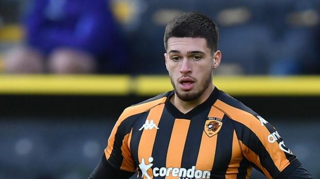 Xavier Simons: Bolton Wanderers sign midfielder from Hull City - BBC Sport