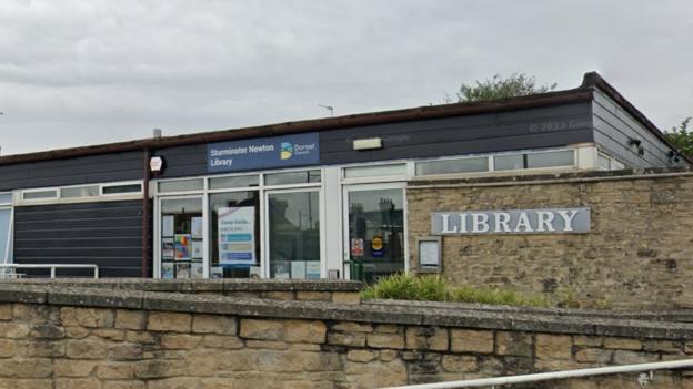 Dorset library service receives £310k for tech investment - BBC News