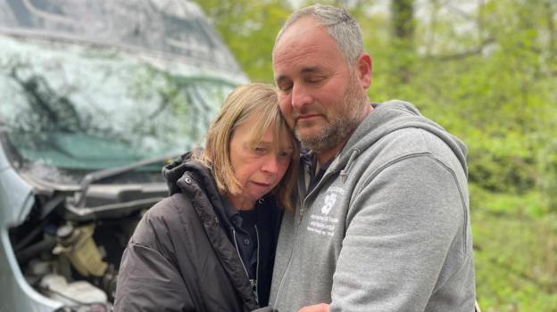 Rotherham animal charity 'heartbroken' after van destroyed - BBC News