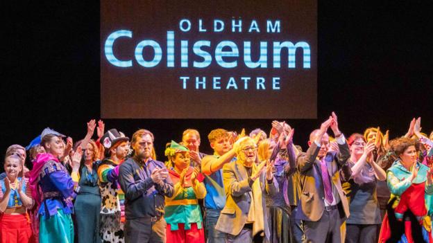Oldham Coliseum: Historic theatre saved after closure U-turn - BBC News