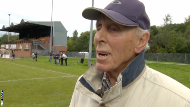 Ex-Cardiff, Wales and Lions wing Haydn Morris dies aged 92 - BBC Sport