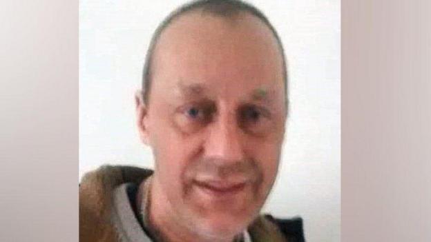 Man jailed for life for 'ferocious' Peterhead knife murder - BBC News