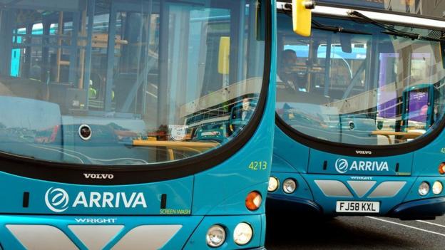 Arriva bus engineers in Luton announce strike dates - BBC News