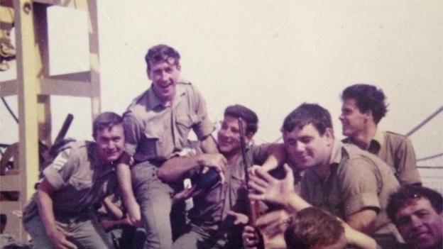 Mull of Kintyre Chinook crash: Grief and pain 30 years on - BBC News